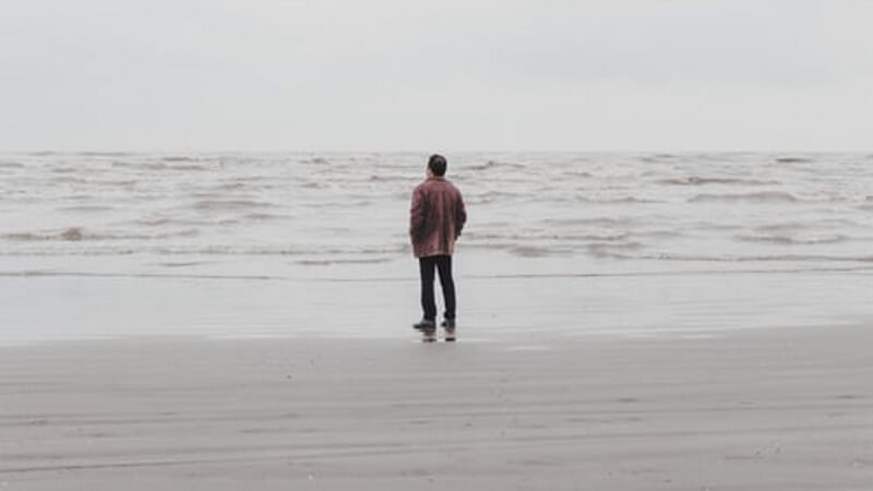 Perché un uomo scappa anche se gli piaci - La Persona Giusta